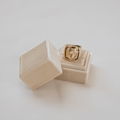Lone Wolf Ring